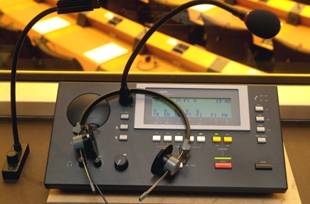 Simultaneous Interpretation System Rental - Transistent